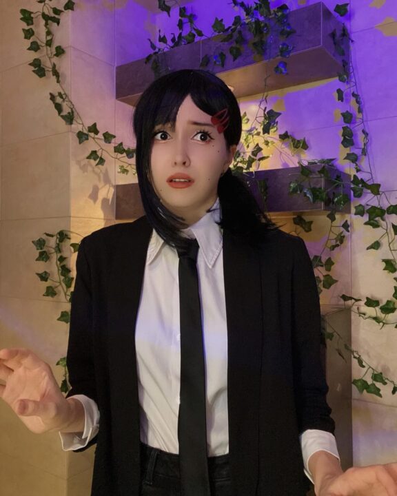 Kobeni de Chainsaw Man ganha vida em um incrível cosplay
