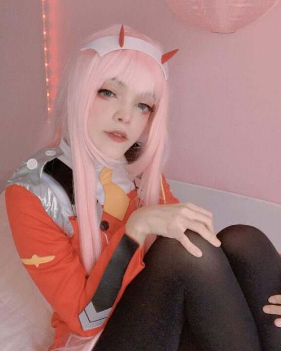 Modelo brasileira cria um incrível cosplay da Zero Two