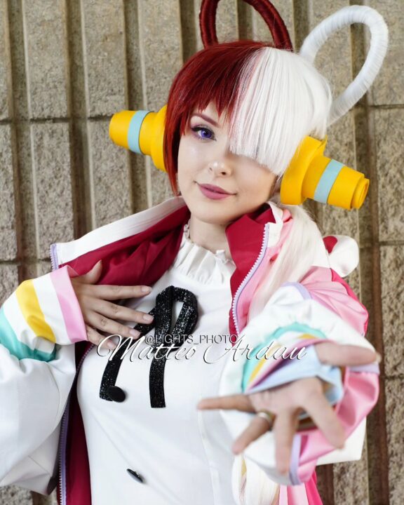 Uta de One Piece ganha um cosplay apaixonante feito pela haruka_laufeyson